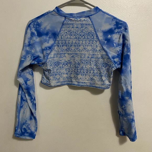 Gossip Girl | Swim | Gossip Girl Crop Rash Guard | Poshmark